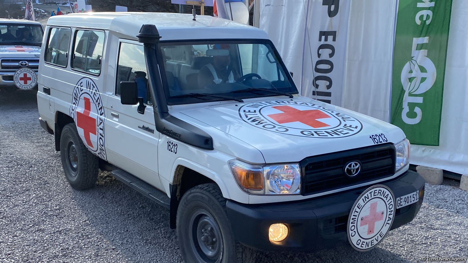 ICRC convoy passes freely along Azerbaijan's Lachin-Khankendi road ...