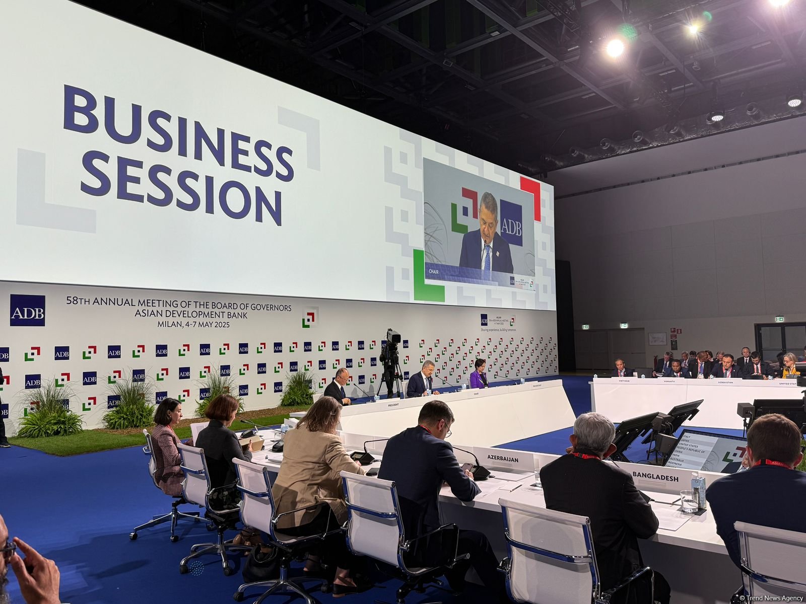 ADB governors’ business session kicks off in Milan (PHOTO) - Trend.Az