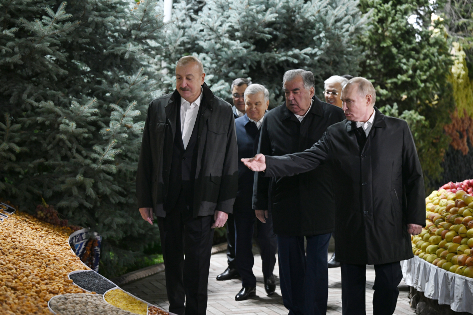 President Ilham Aliyev attends informal dinner for CIS Heads of State ...
